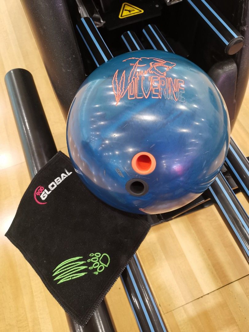 900 Global Wolverine 12lbs Bowling ball, Sports Equipment, Sports ...
