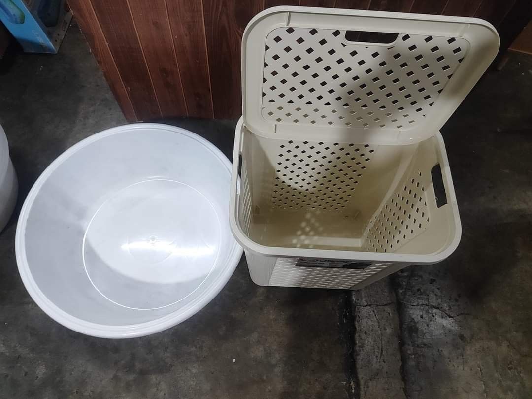 Aesthetic Batya and Laundry Basket Set on Carousell