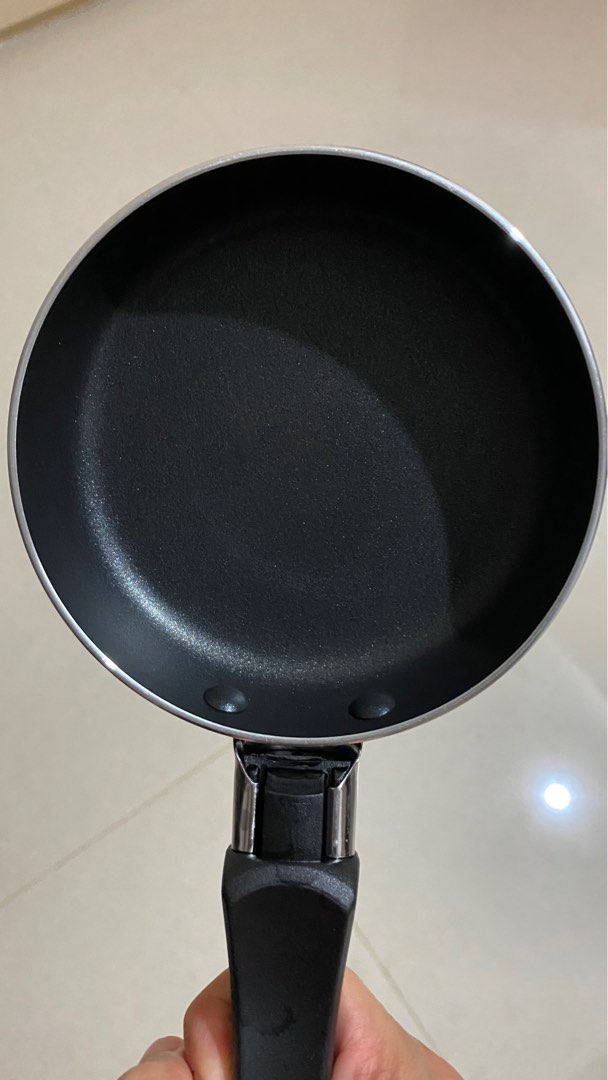 ASD frying pan for egg, Furniture & Home Living, Kitchenware ...