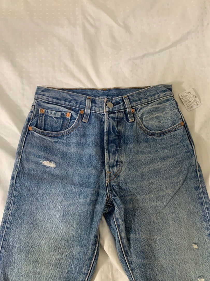 Authentic Levi’s Ripped Jeans, Women's Fashion, Bottoms, Jeans on Carousell