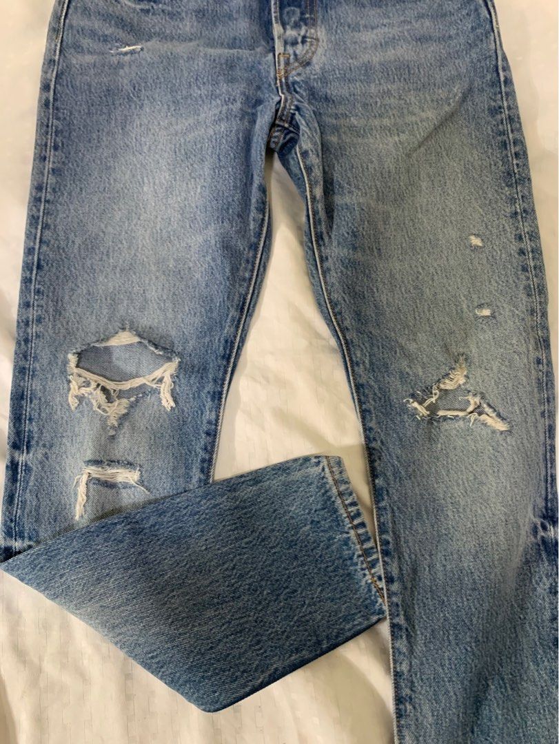 Authentic Levi’s Ripped Jeans, Women's Fashion, Bottoms, Jeans on Carousell
