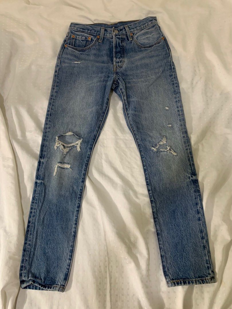 Authentic Levi’s Ripped Jeans, Women's Fashion, Bottoms, Jeans on Carousell