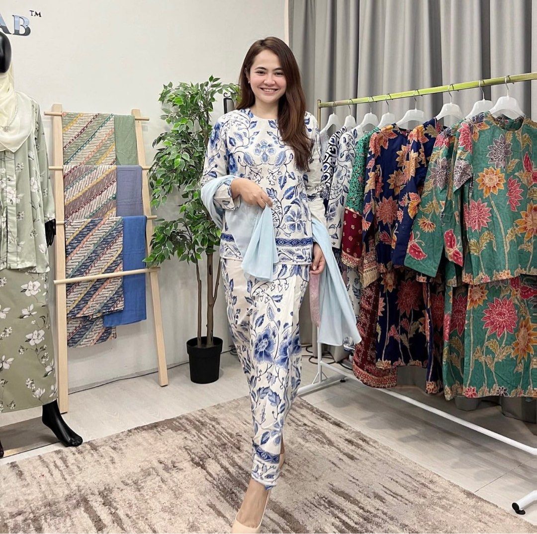 Baju kurung modern(KURUNG LAB), Women's Fashion, Muslimah Fashion, Baju ...
