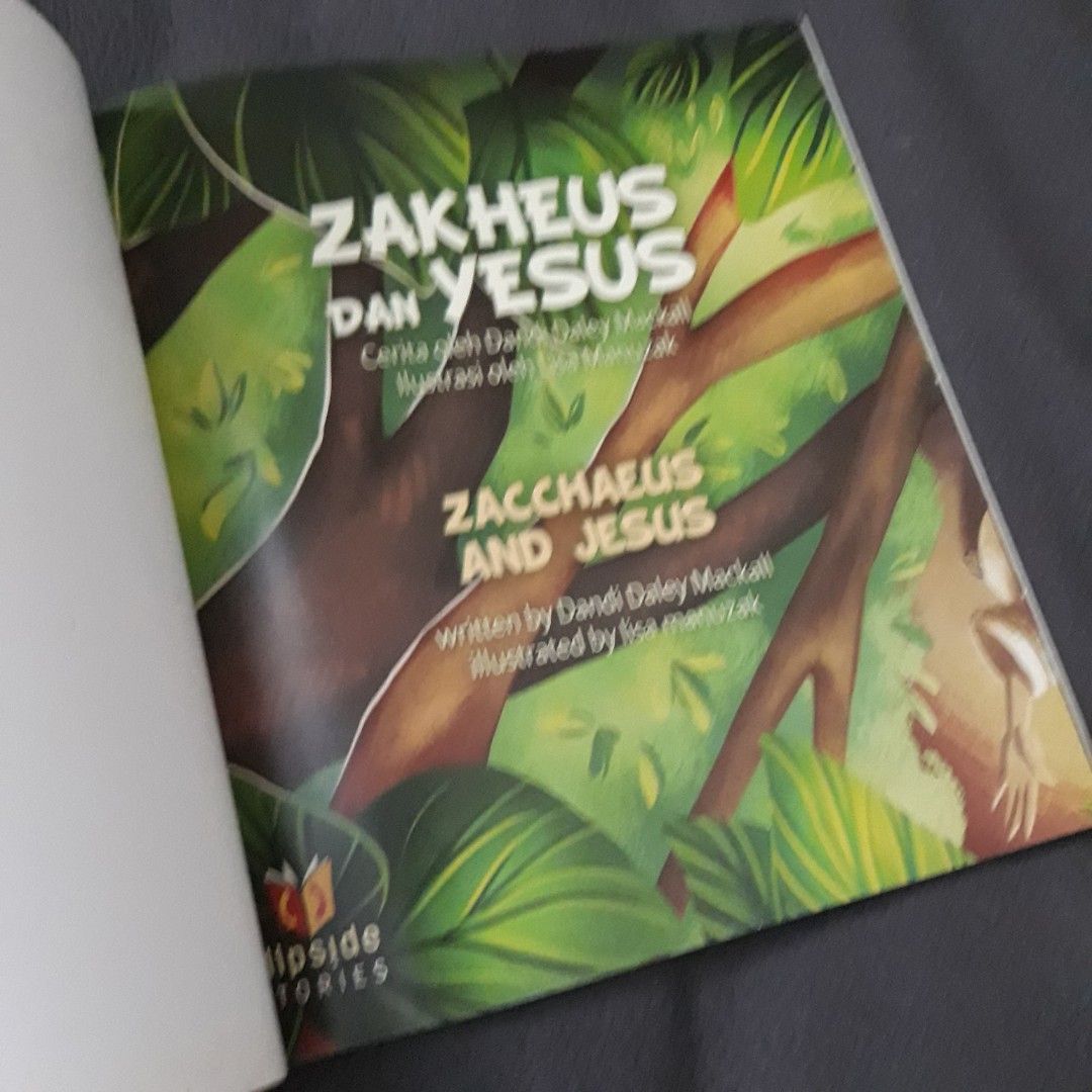 Buku Cerita Zakheus dan Yesus Bilingual Flipside Stories, Buku & Alat ...