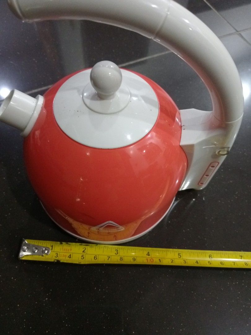 Cerek Plastic Large Toy Kettle, Hobbies & Toys, Toys & Games on Carousell
