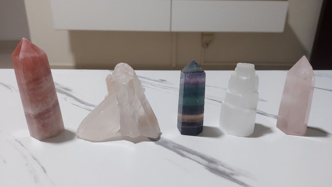 Crystal towers, Women's Fashion, Jewelry & Organisers, Precious Stones ...