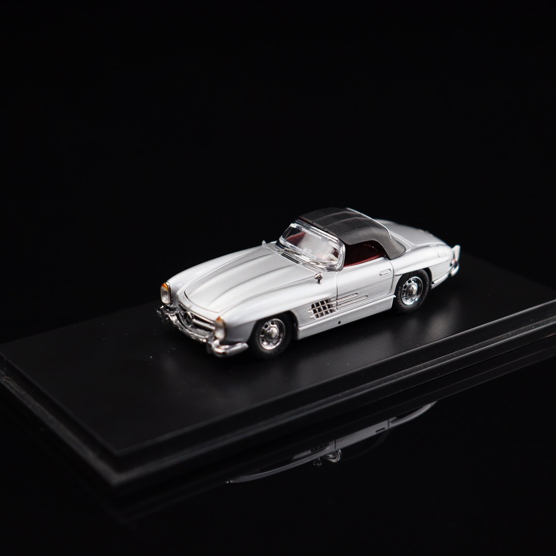 DCM 1/64 Mercedes Benz 300SL Convertible Silver, Hobbies & Toys, Toys ...
