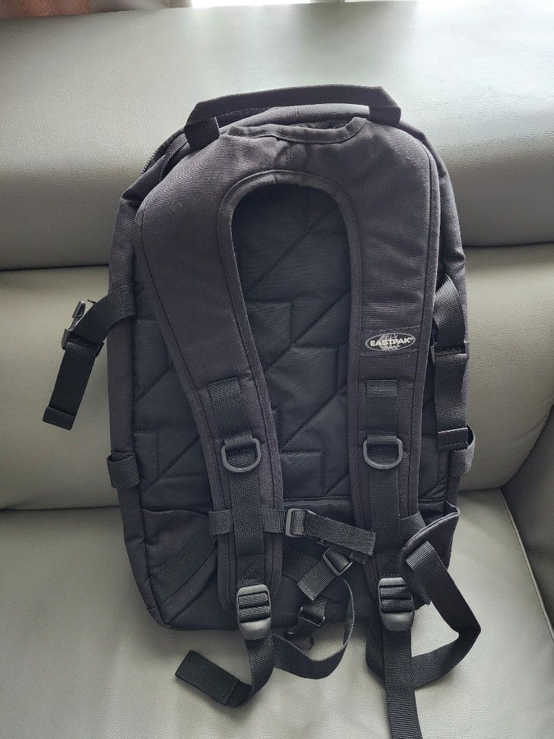 EASTPAK Laptop Backpack, Men's Fashion, Bags, Backpacks on Carousell