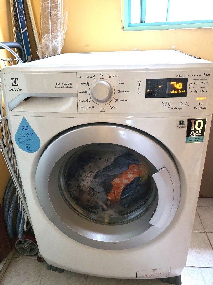 Electrolux Washer 9kg, TV & Home Appliances, Washing Machines and Dryers on Carousell