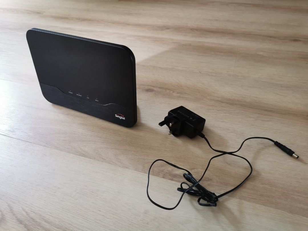 Good Working Condition Singtel Singnet Internet Mesh Wireless Router ...