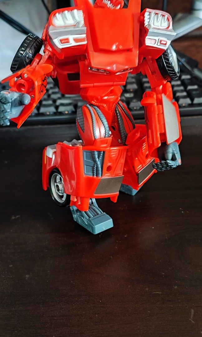 Hasbro Marvel Transformers Crossover, Hobbies & Toys, Toys & Games on ...