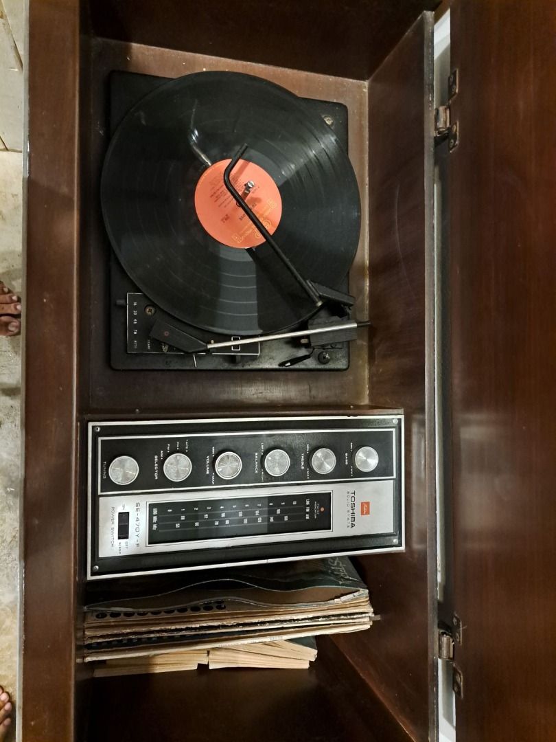 Hi-Fi Toshiba Boston Stereo Amplifier - Turntable/FM-AM with passive ...