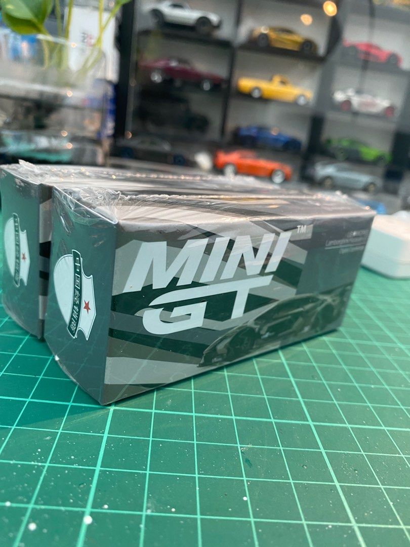 Hot Wheels / Tarmac / Matchbox / Kyosho / 1:64 scale / Mini GT #398 LBWK Lamborghini Huracan GT ...