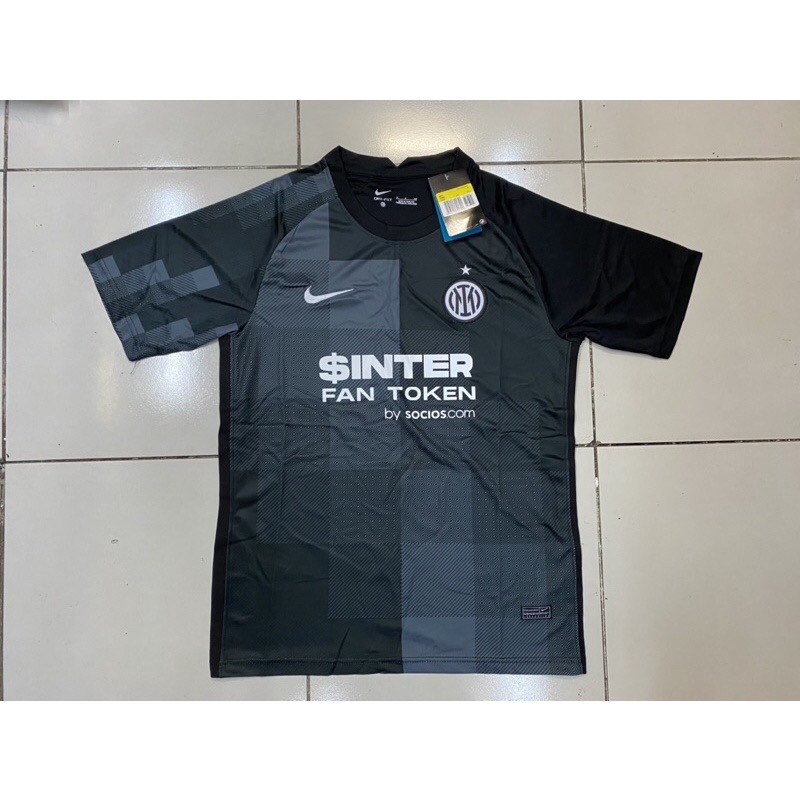 Inter GK 2022/2023, Men's Fashion, Activewear on Carousell