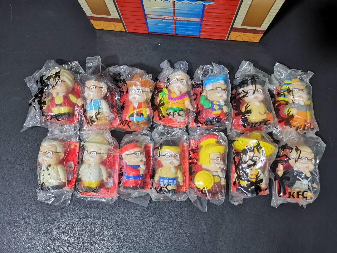 KFC Colonel Sanders around the world toy figurines set + display box ...