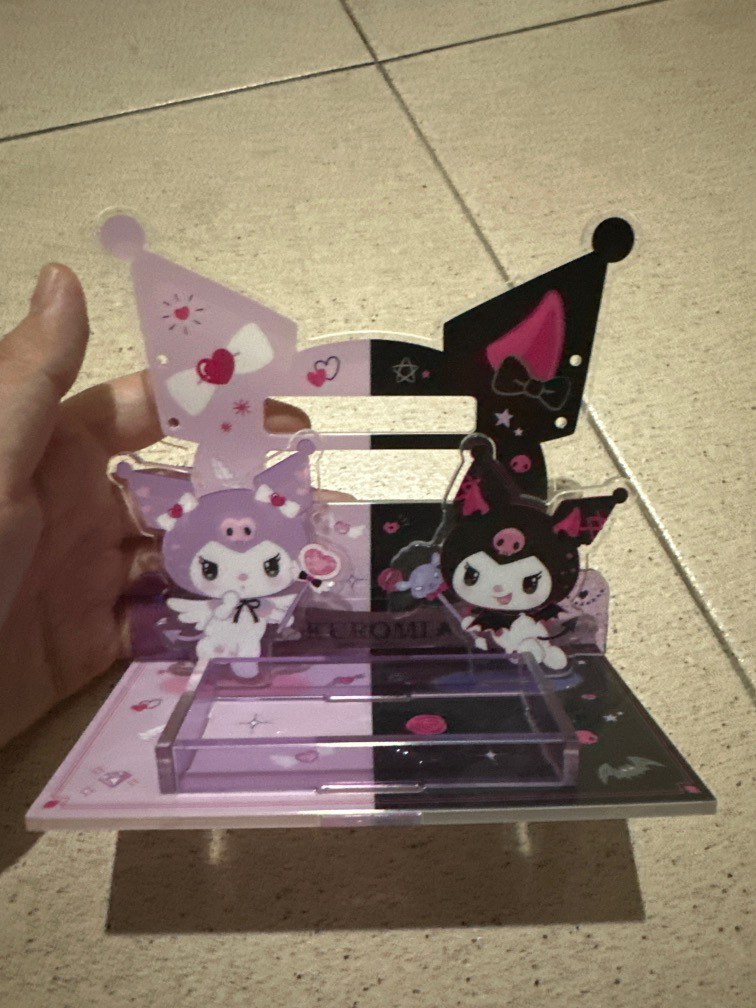 Kuromi Acrylic Jewellery Stand, Women's Fashion, Jewelry & Organisers ...