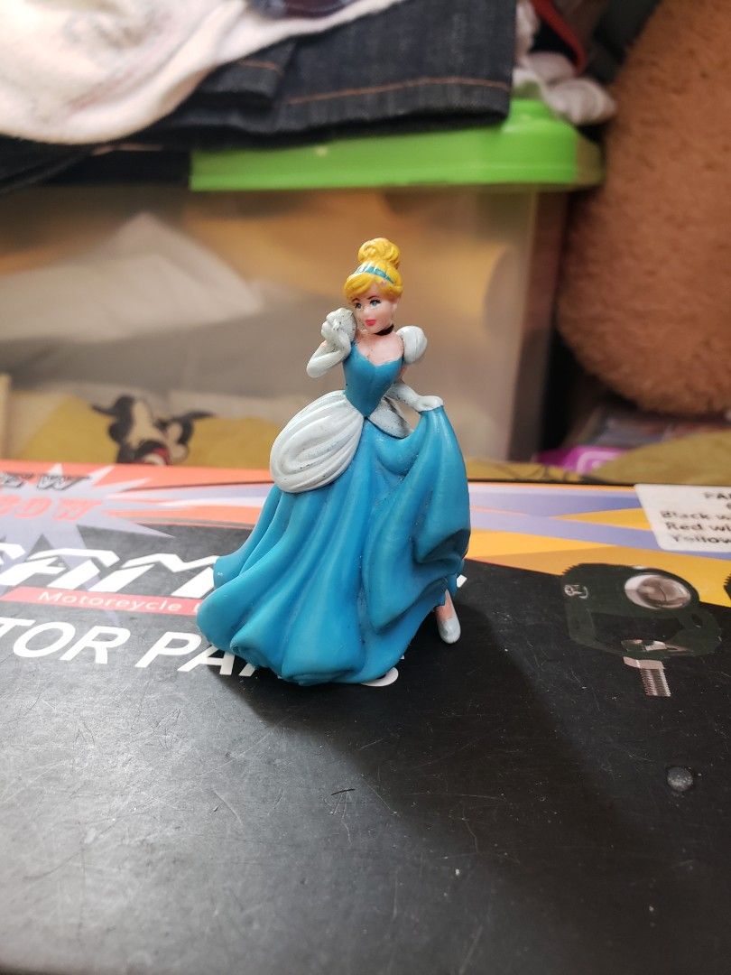 Limited edition 2013 collectible kinder surprise disney princess ...