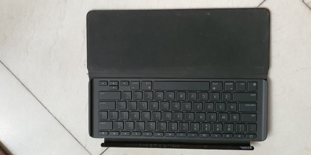 Logitech combo touch for Ipad Pro 12.9 inch (2nd gen) Keyboard case ...