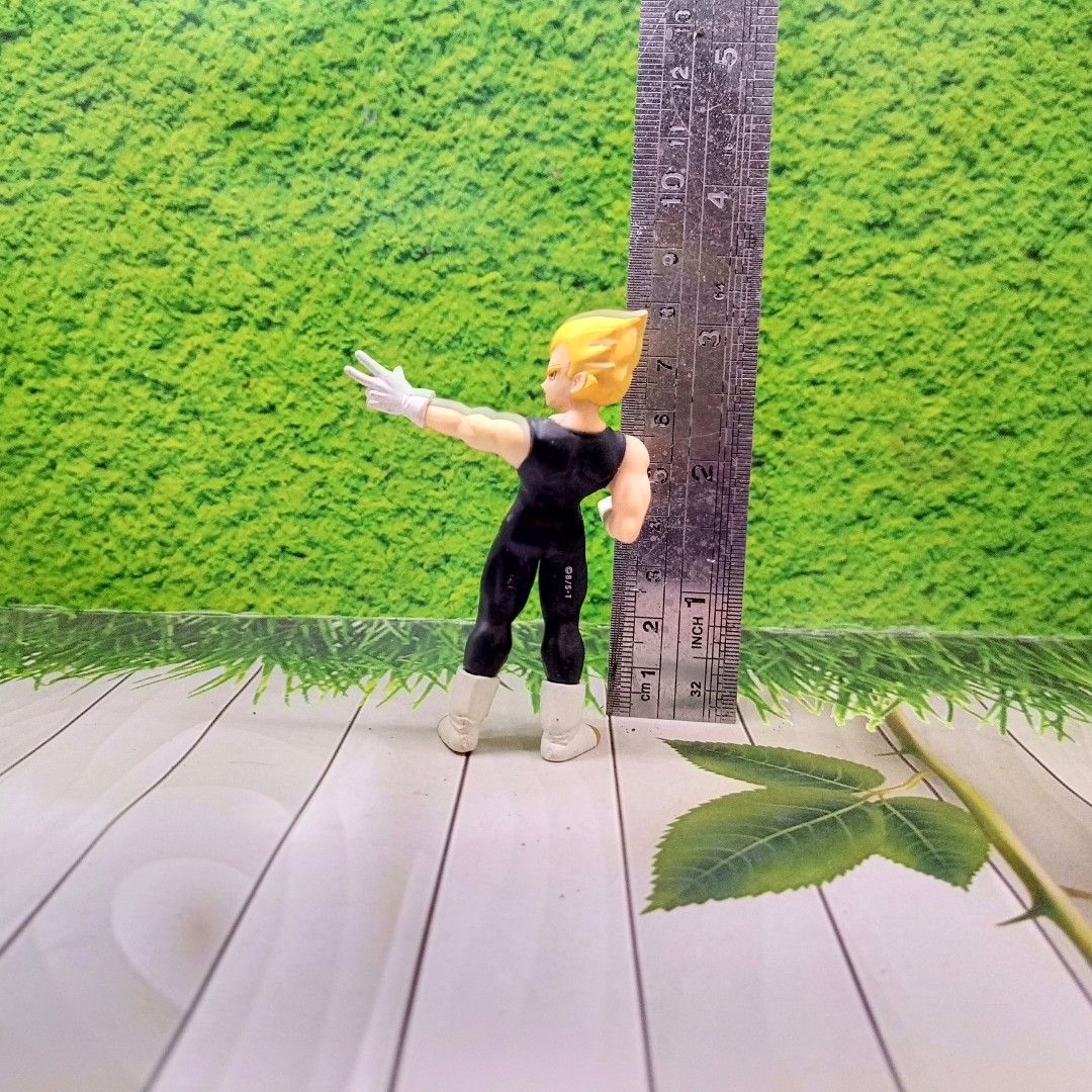 Mainan Figure Dragon Ball Vegeta SS Bandai Original, Toys ...