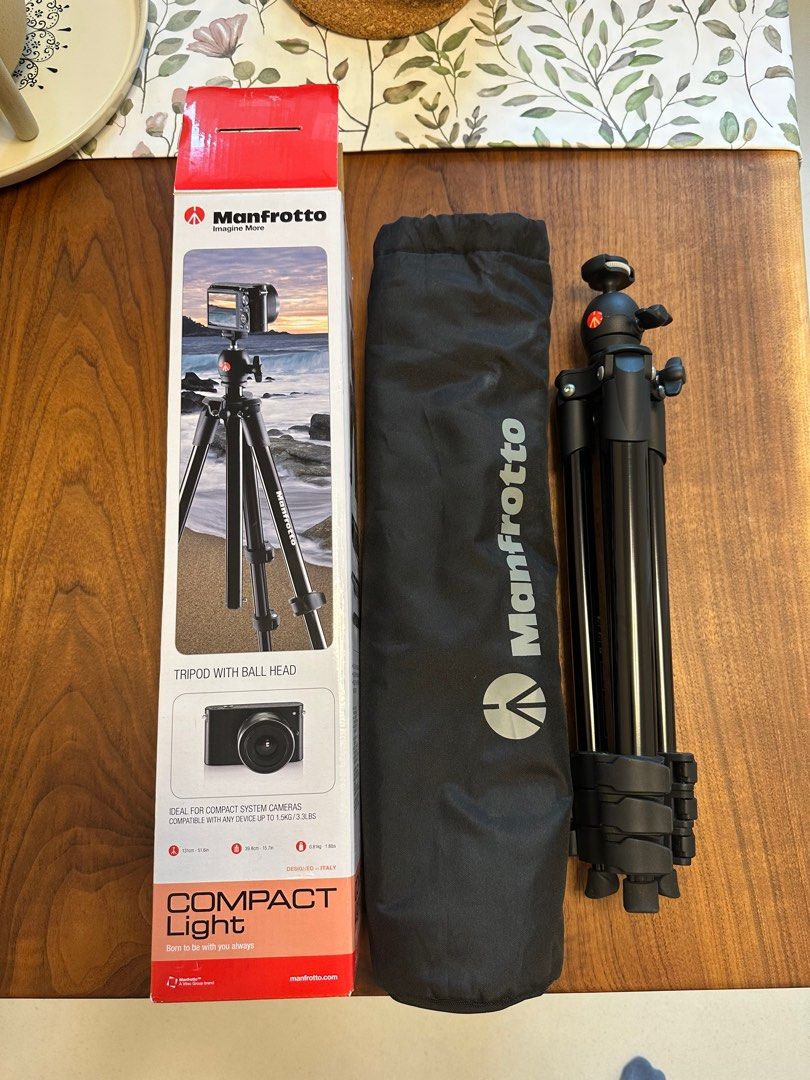 Manfrotto compact tripod, Photography, Photography Accessories, Tripods & Monopods on Carousell