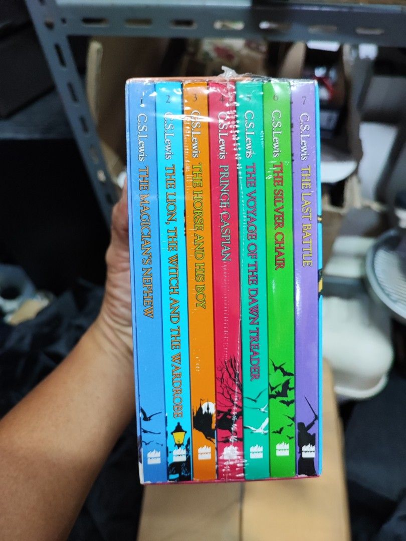 Narnia the cronicle, Hobbies & Toys, Books & Magazines, Storybooks on ...