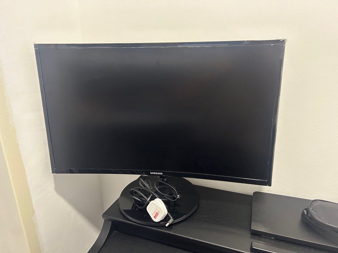 Perfect curve 27inch eye protection monitor, Computers & Tech, Parts ...