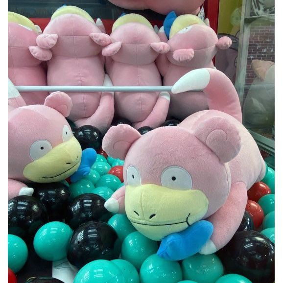 Pokémon Sun & Moon - Slowpoke Mogu Mogu Time Super Big Laying Down ...