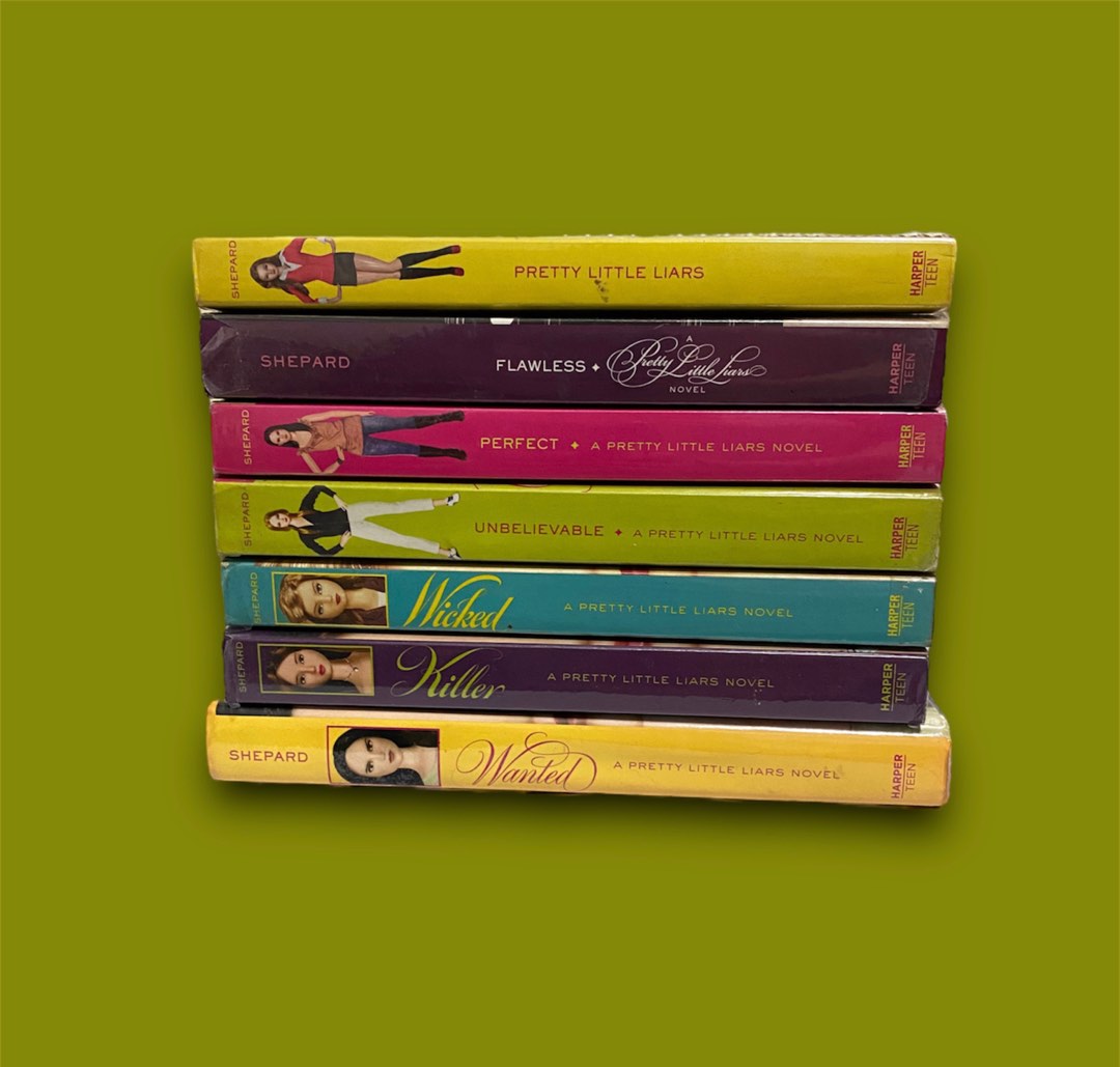 PRETTY LITTLE LIARS ARC 1&2 BOOK COLLECTION, Hobbies & Toys, Books ...