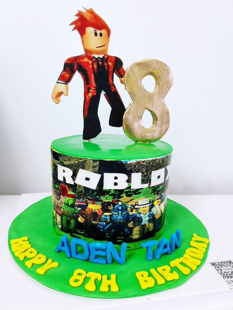 Roblox birthday cake, Food & Drinks, Homemade Bakes on Carousell