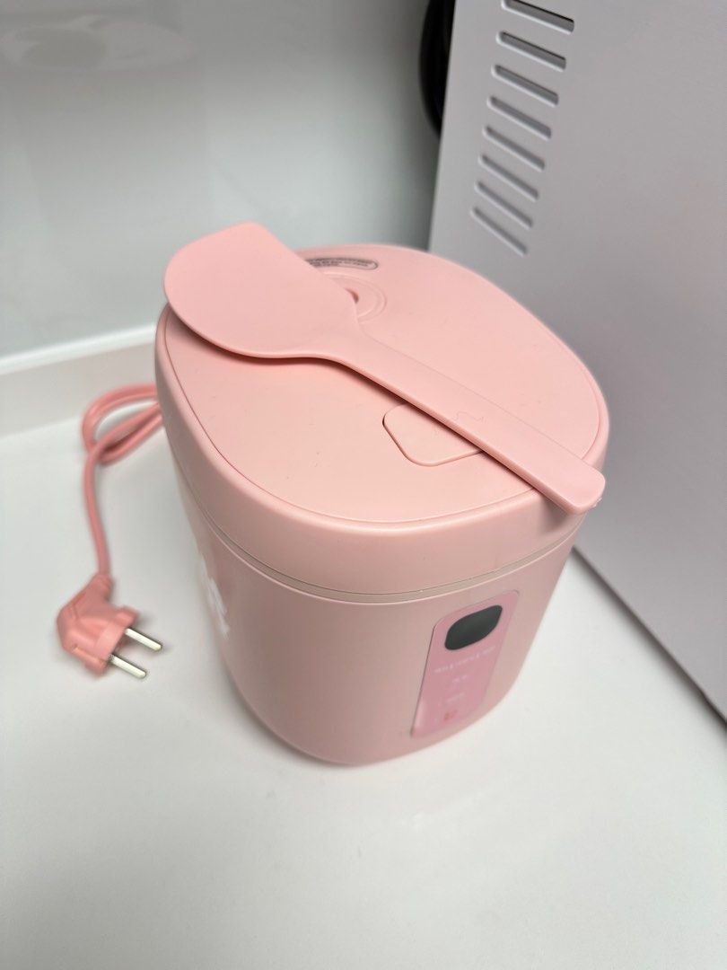 Sanrio Hello kitty rice cooker, TV & Home Appliances, Kitchen ...