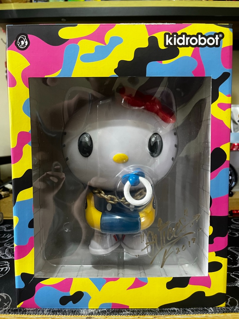 Signed Kidrobot x Sanrio Hello Kitty | Quiccs on Carousell