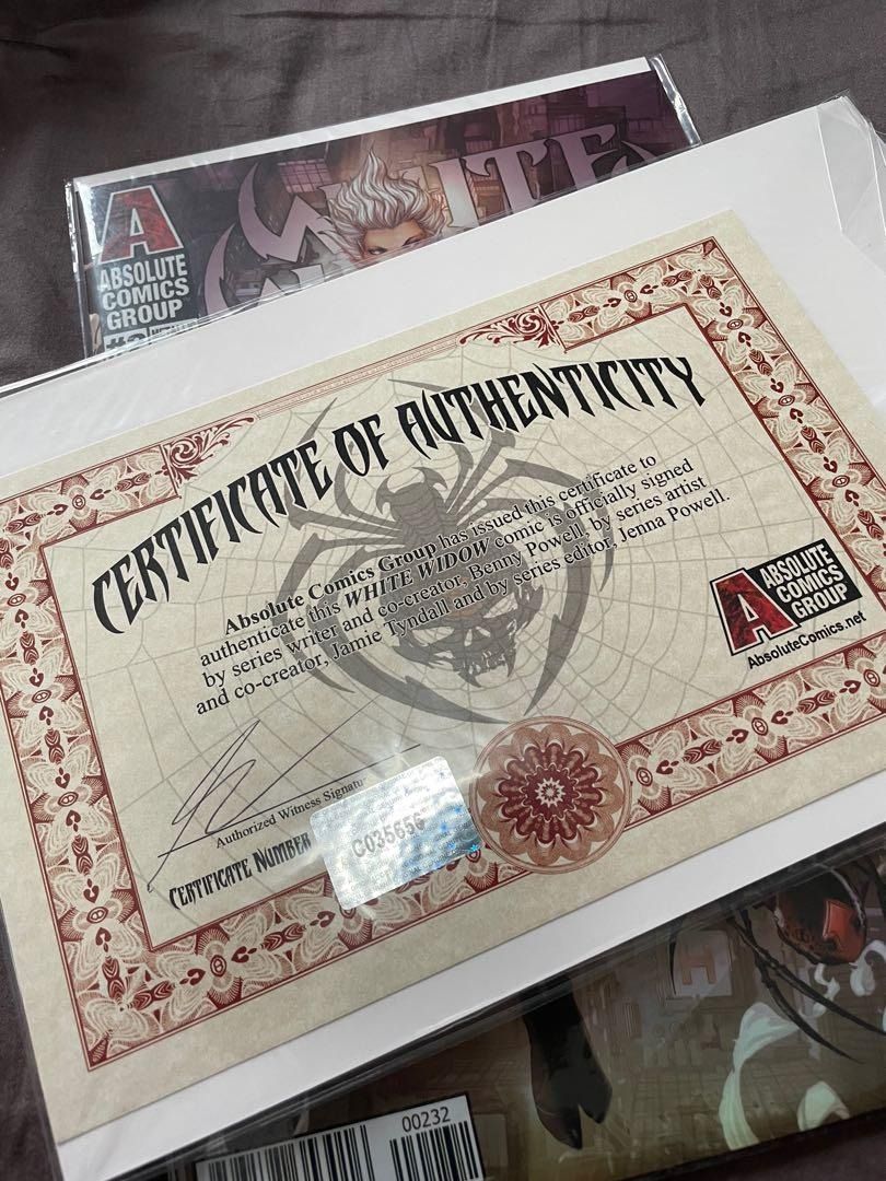 Signed with Certificate of Authenticity White Widow Issue 1 Rare red ...