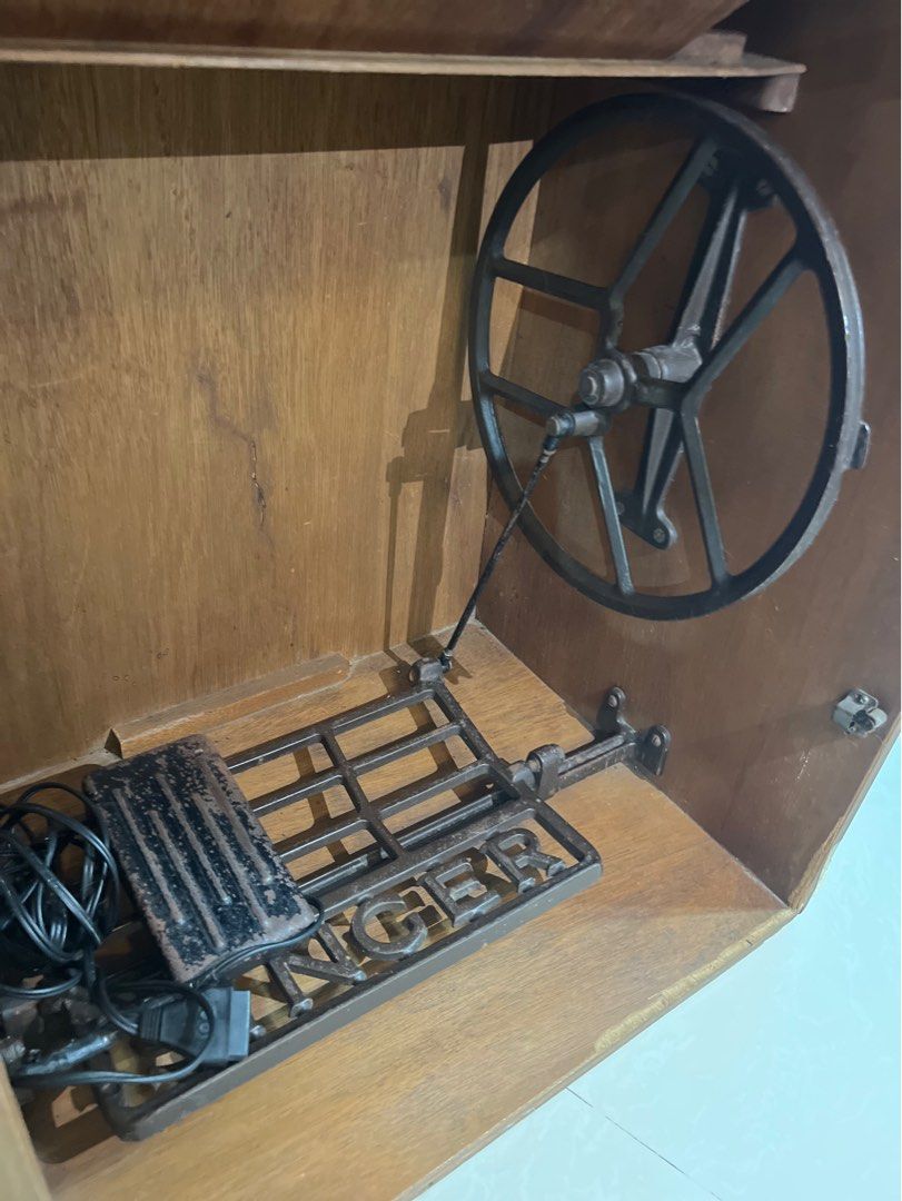 Singer Sewing Machine (Disc-O-Matic II), TV & Home Appliances, Other ...