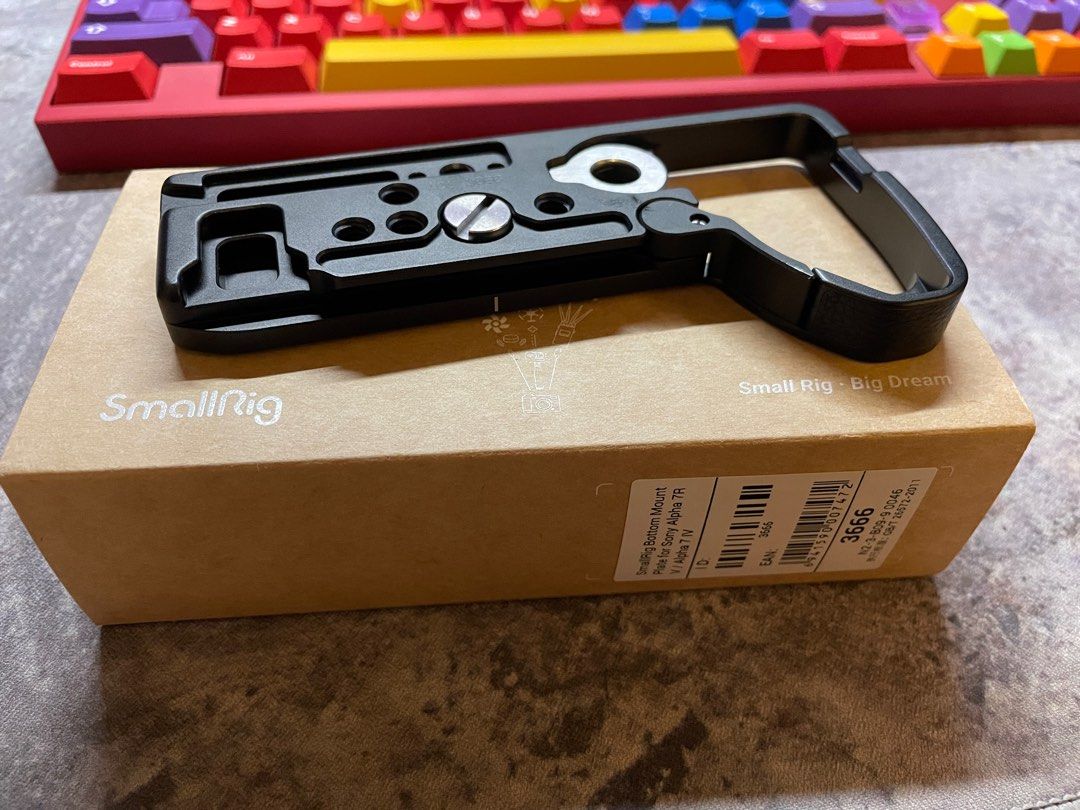 Smallrig base plate 3666 (Sony A7IV/A7RV), Photography, Photography ...