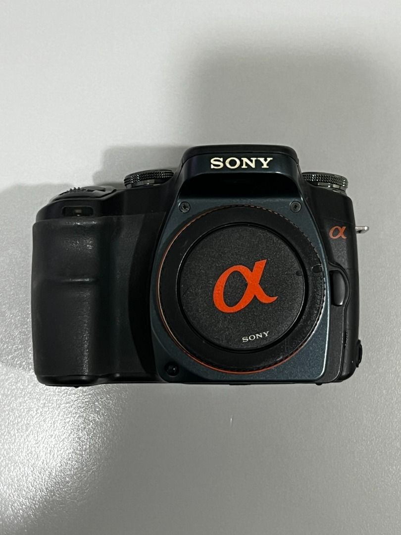 Sony Alpha A100 DSLR Camera Body, Photography, Cameras on Carousell
