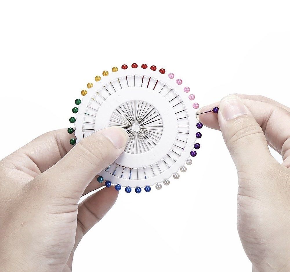 (SP148) 120 pcs SMALL PINS PINSHAWL / PIN TUDUNG, Furniture & Home ...