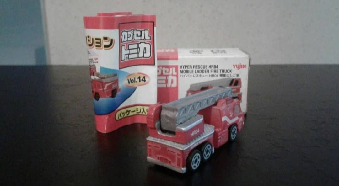 Takara tomy hyper rescue (scale 1/100), Hobbies & Toys, Toys & Games on ...