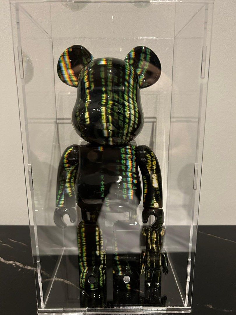 The matrix resurrection 400% and 100% bearbrick $200, Hobbies & Toys ...
