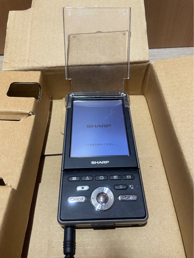 夏普Zaurus SL6000L 掌上型電腦 SHARP SL-6000L PDA 二手 拍戲道具 收藏 零件機, 手機及配件, 平板電腦 ...