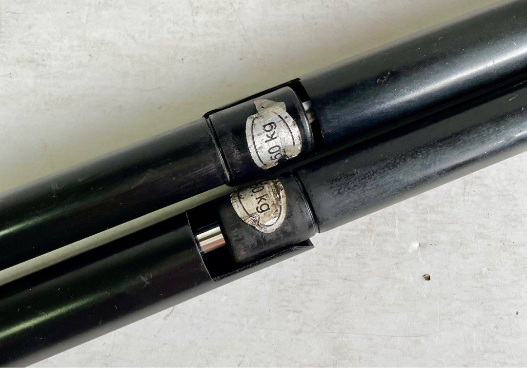 2x Retractable Metal Bar 50 kg, Sports Equipment, Exercise & Fitness ...