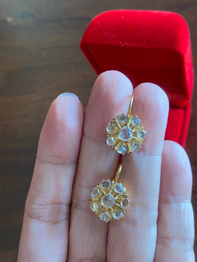 9K Gold Vintage Ear Rings, Women's Fashion, Jewelry & Organisers ...