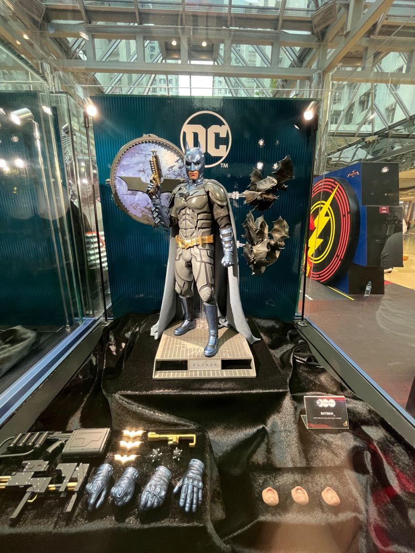 全新 現貨 mms697 限量 WB100 Batman blue suit Exclusive Edition Worldwide ...