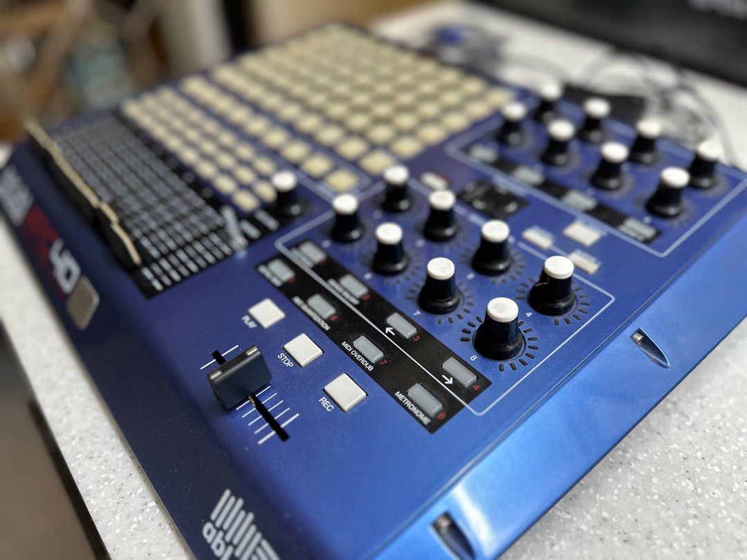 AKAI APC-40, collector edition (metallic blue casing), Hobbies & Toys ...