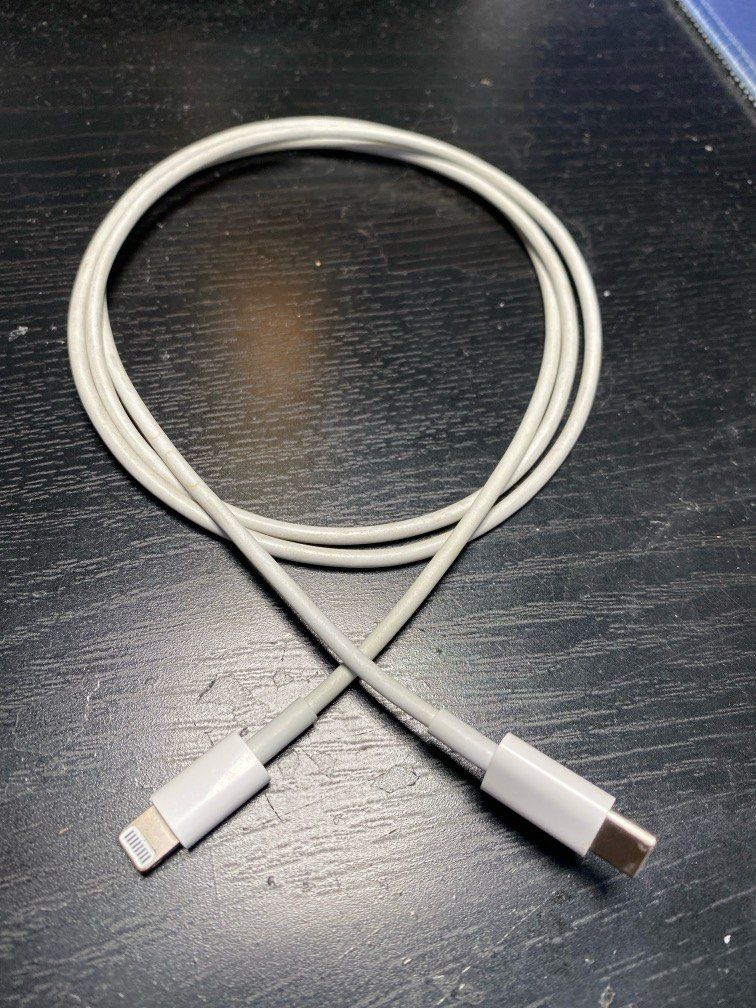 Apple Type C to lightning(1M), Mobile Phones & Gadgets, Mobile & Gadget ...