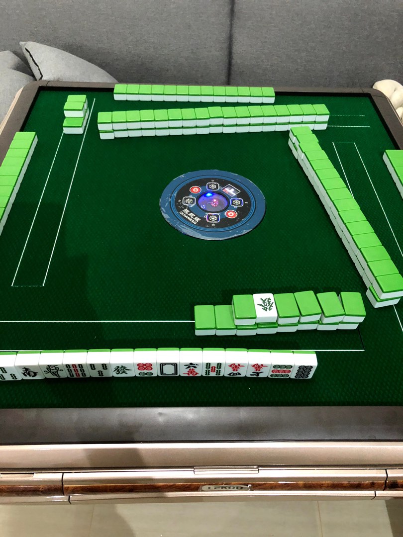 Automatic Mahjong Foldable Table, Hobbies & Toys, Toys & Games on Carousell