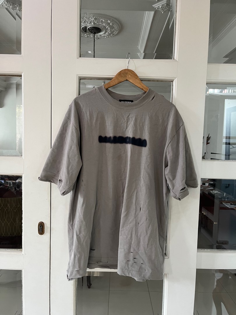 Balenciaga Ripped Blurred (XL), Men's Fashion, Tops & Sets, Tshirts ...