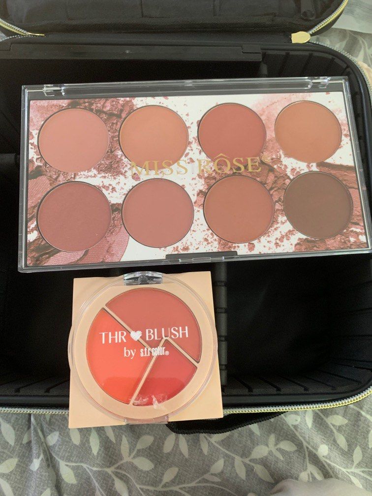 Blush palette, Beauty & Personal Care, Face, Makeup on Carousell