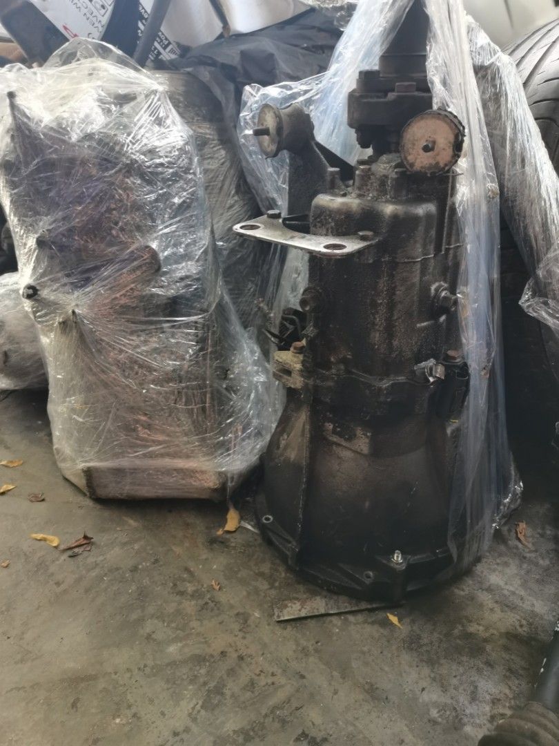 Bmw manual getrag 5 speed gearbox, Auto Accessories on Carousell