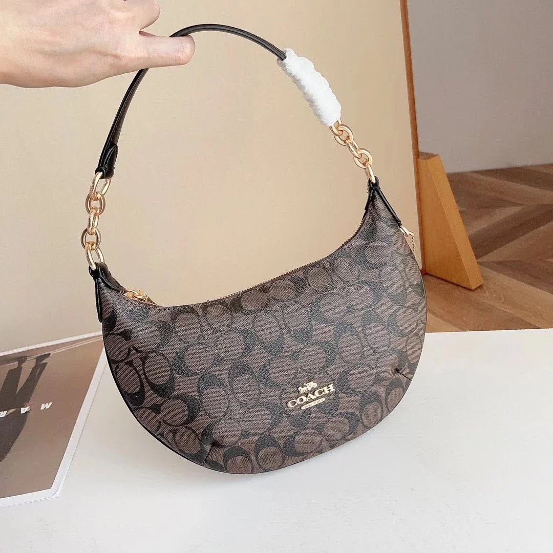 Coach shoulder bag, Women's Fashion, Bags & Wallets, Tote Bags on Carousell