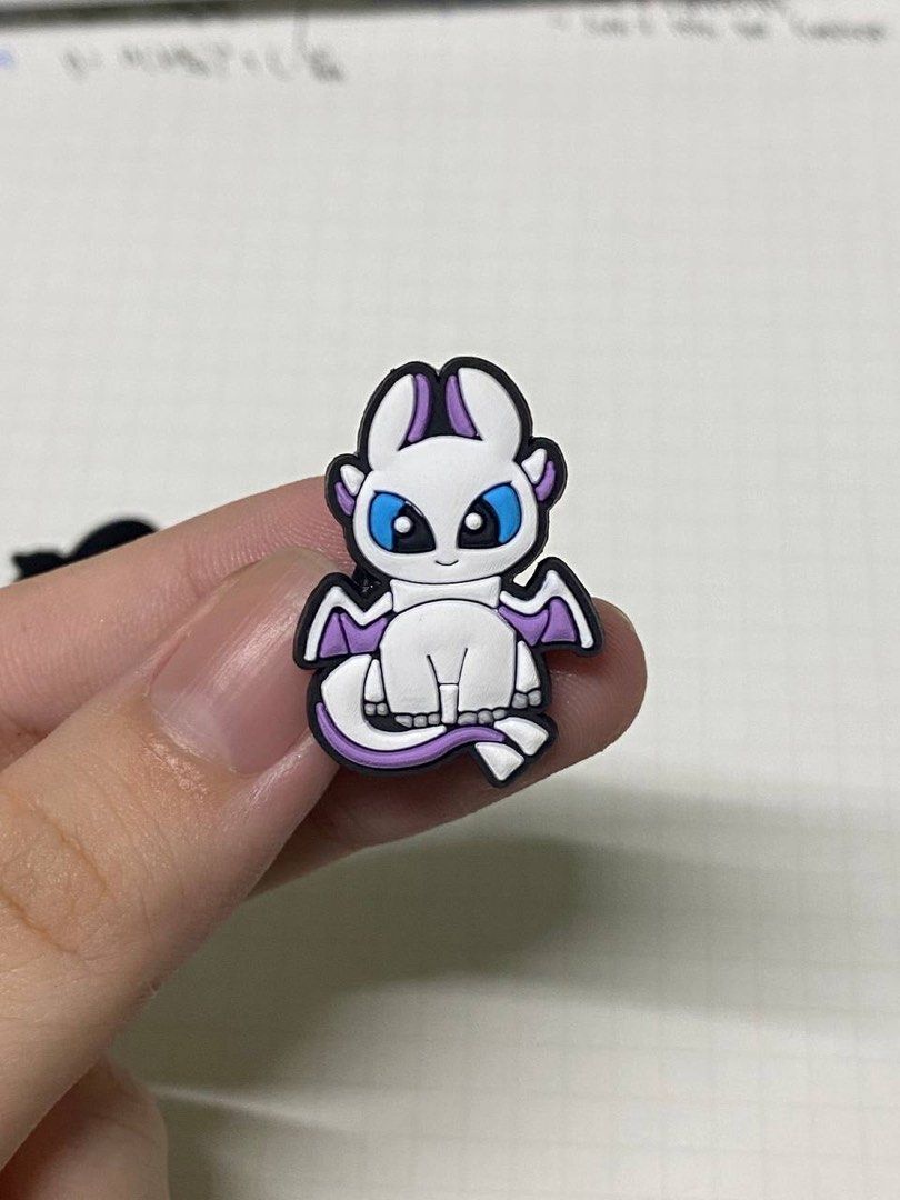 Crocs Jibbitz (Toothless and Light fury), Men's Fashion, Footwear, Shoe ...